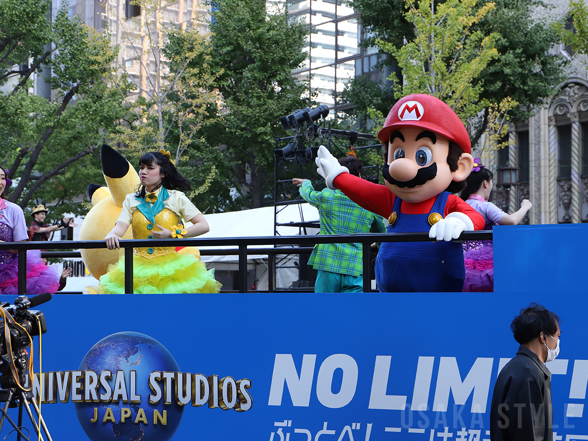 御堂筋ランウェイにUSJ「NO LIMIT! パレード」、マリオやピカチュウら登場 – OSAKA STYLE