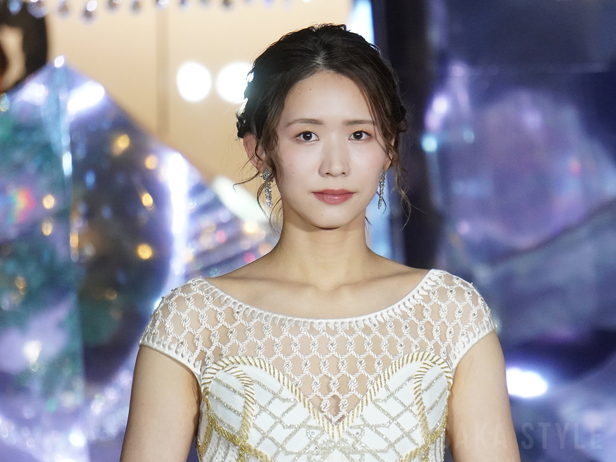 【動画】古賀紗理那さん登壇 グランフロント大阪でクリスマスツリー点灯式 – OSAKA STYLE